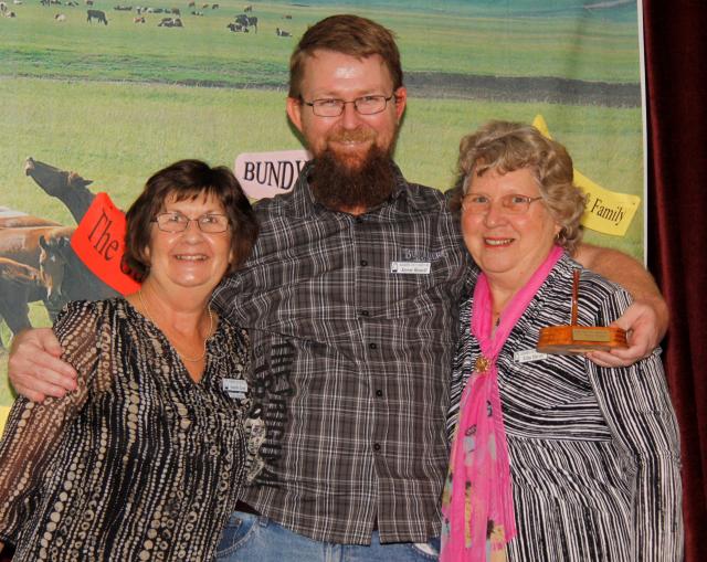 Locals urged to put pen to paper to celebrate International Poetry Day ...