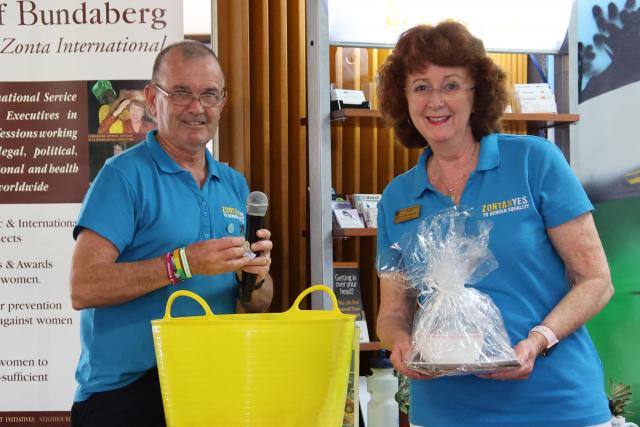 Young girls winners from Zonta Club cent sale - Bundaberg Today