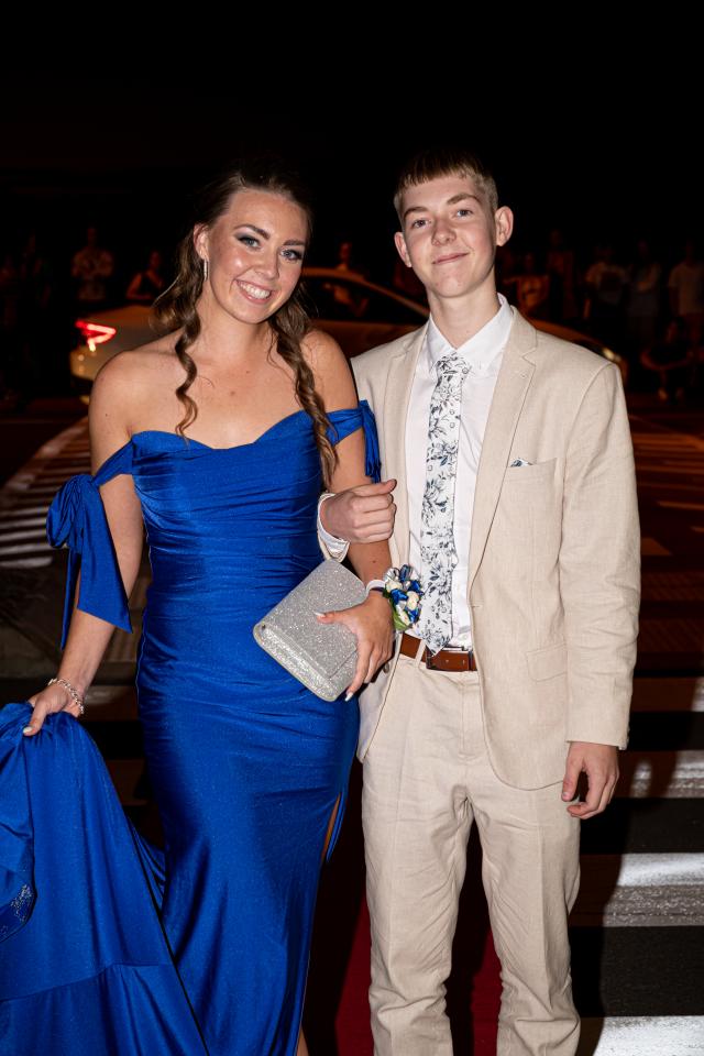 Seniors shine at Shalom prom - Bundaberg Today
