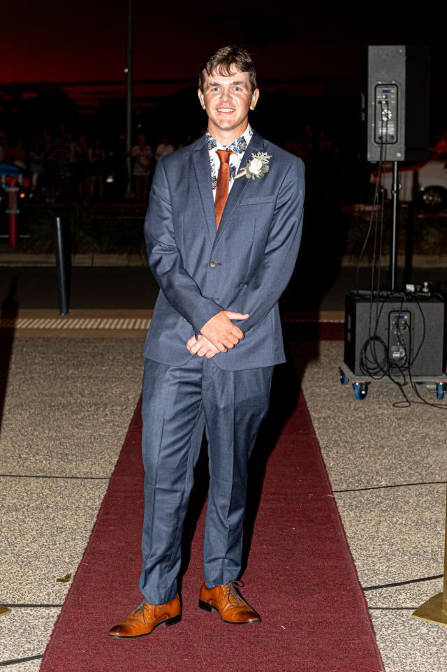 Seniors shine at Shalom prom - Bundaberg Today