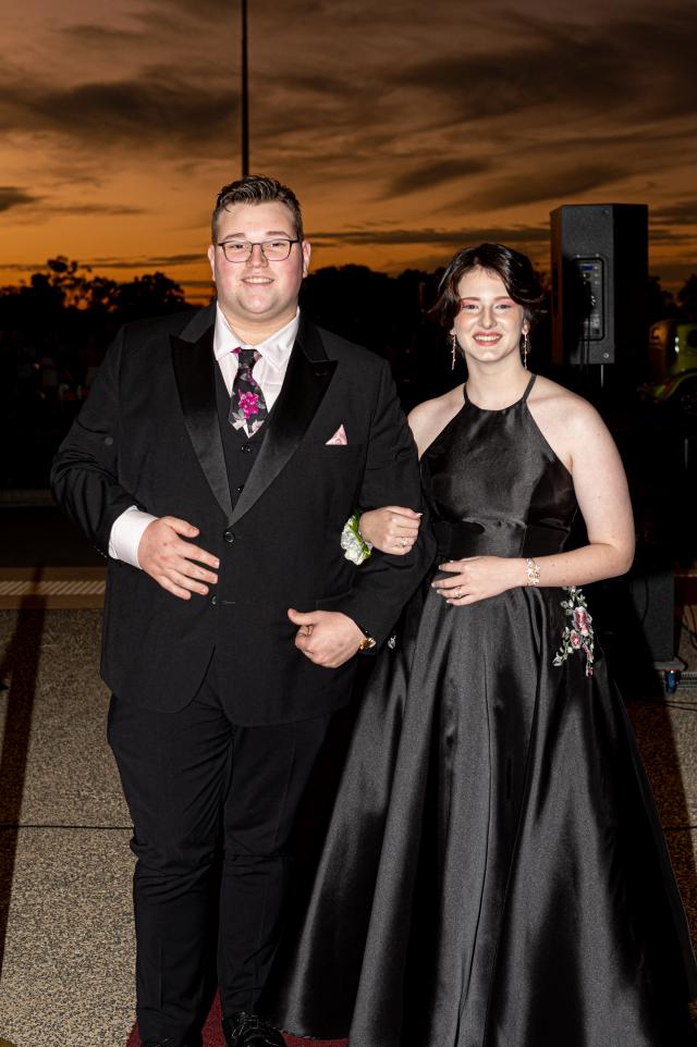 Seniors shine at Shalom prom - Bundaberg Today