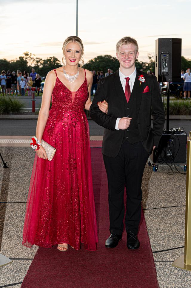 Seniors shine at Shalom prom - Bundaberg Today