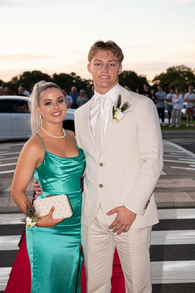 Seniors shine at Shalom prom - Bundaberg Today