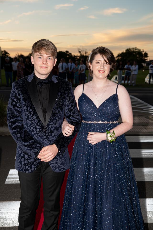 Seniors shine at Shalom prom - Bundaberg Today