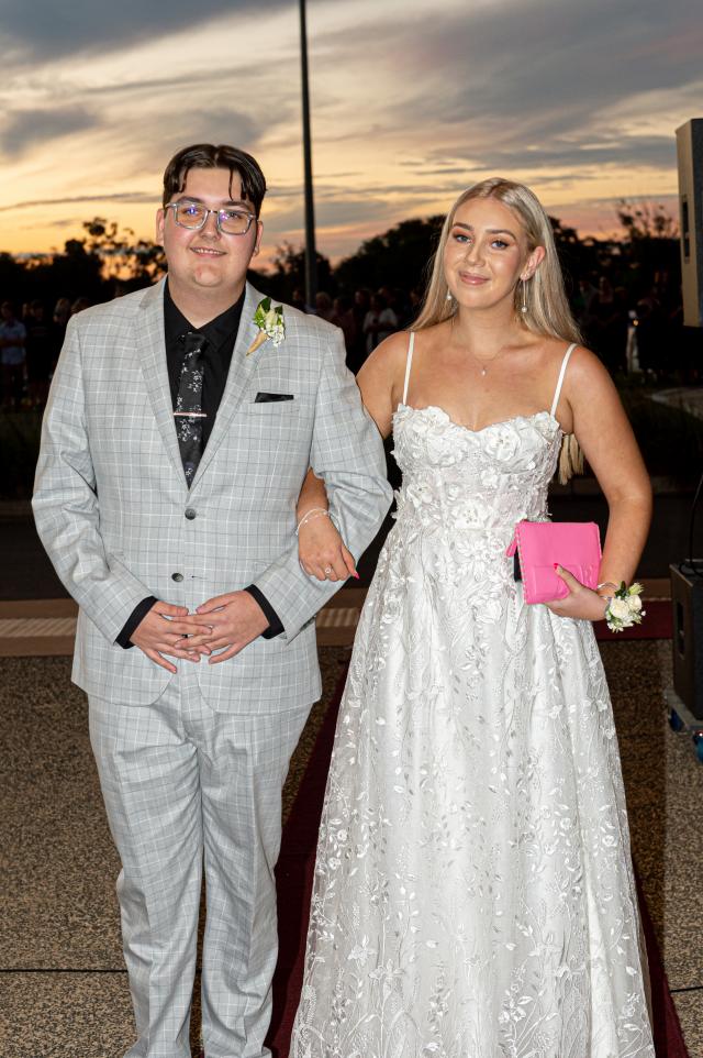 Seniors shine at Shalom prom - Bundaberg Today