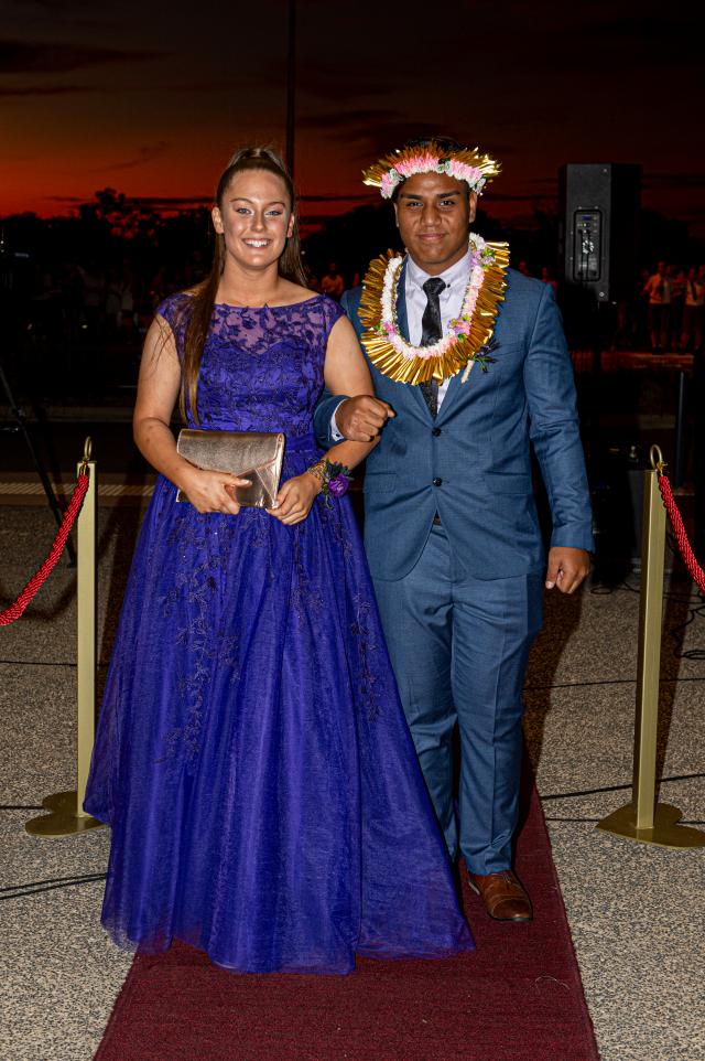 Seniors shine at Shalom prom - Bundaberg Today