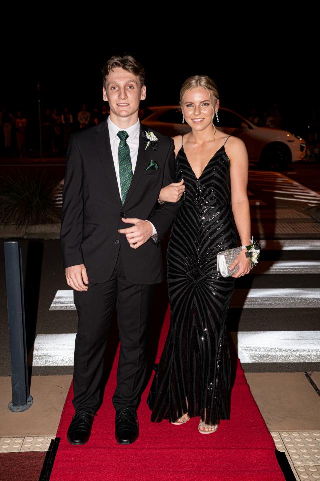 Seniors shine at Shalom prom - Bundaberg Today