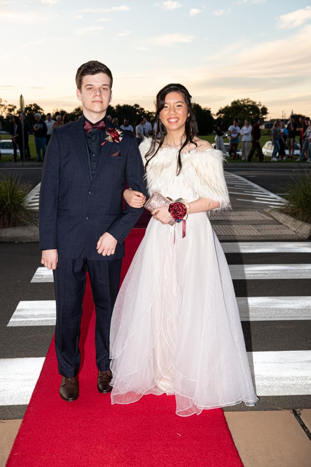 Seniors shine at Shalom prom - Bundaberg Today