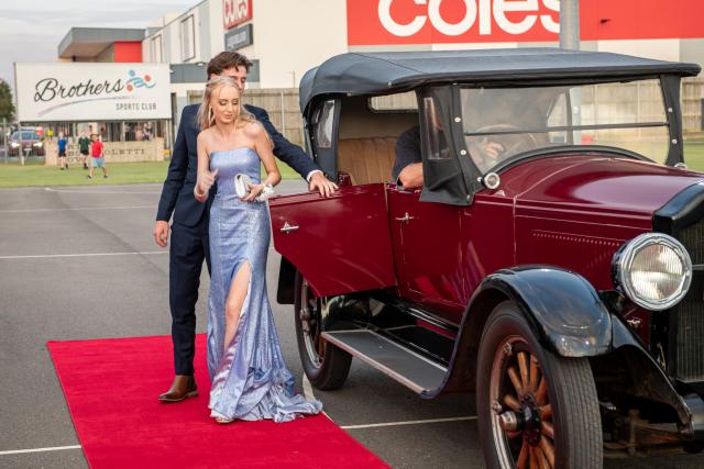 St Luke's Prom goers stun - Bundaberg Today