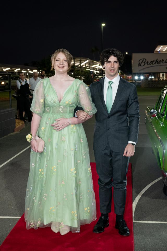 St Luke's Prom goers stun - Bundaberg Today