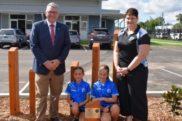 Bundaberg South students remember Queen in special planting - Bundaberg ...